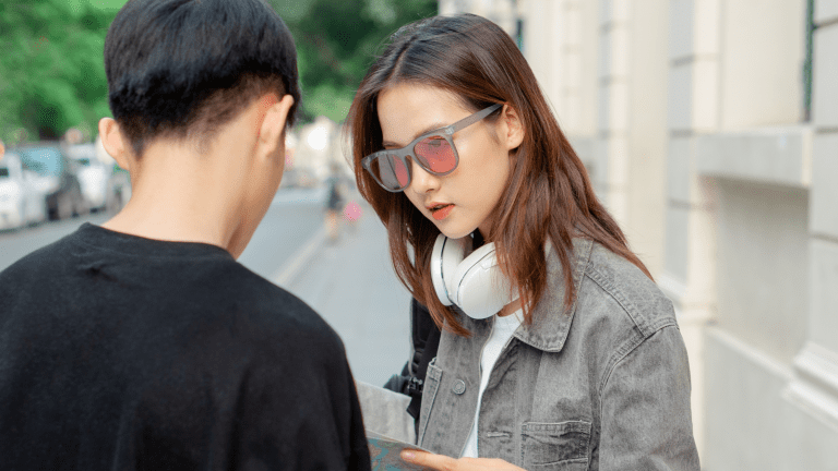 Indirect Openers: How To Start a Conversation With a Woman (A Beginner's Guide)